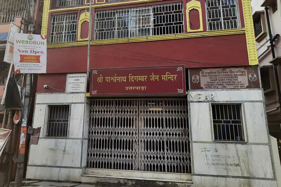 Shri Parasnath Mandir – Sacred Temple in Uttarpara, Hooghly