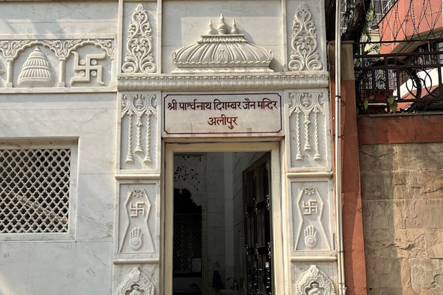 Shri Parshwanath Jain Mandir– Temple at Alipore Park, Kolkata